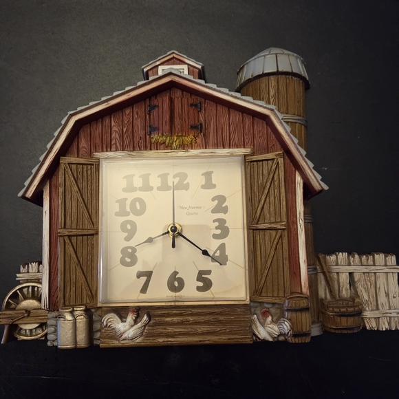 Vintage America | Wall Decor | Vintage 3d 97s Farmhouse Barn Wall Clock ...